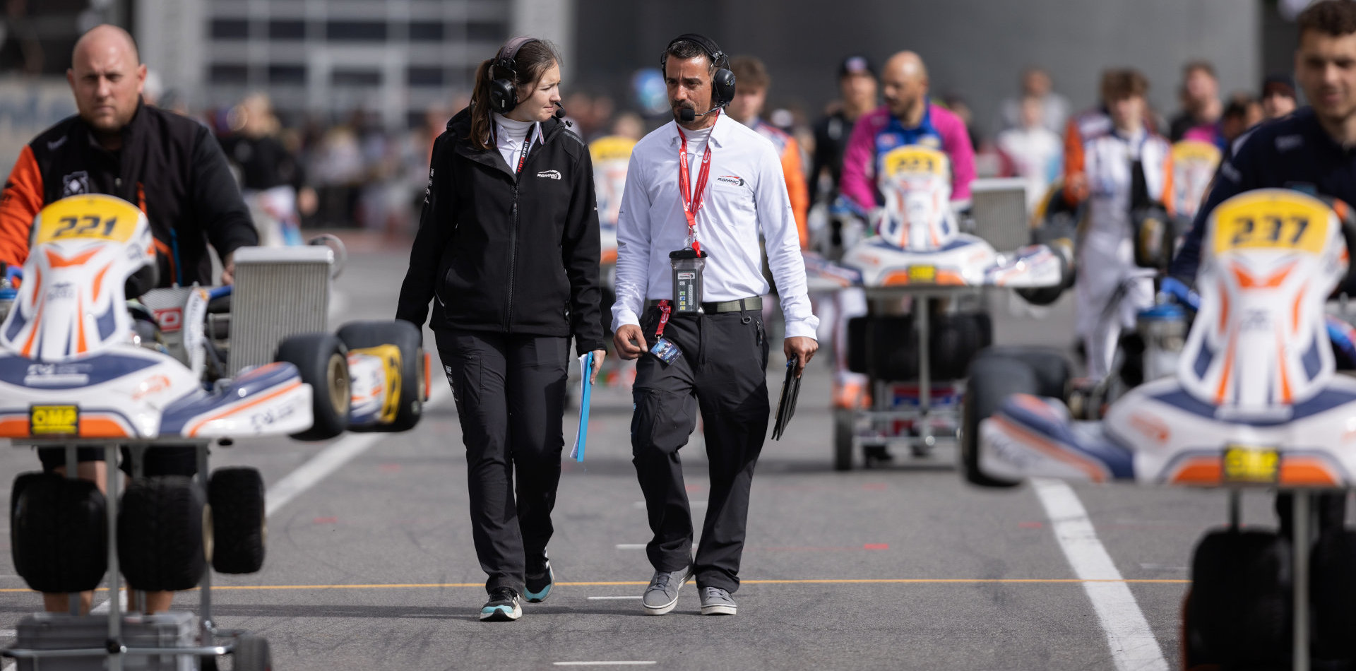 Clothing and accessories for men and women | Racing Spirit